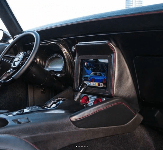 Restomod Air Touchscreen A/C controls running Atmosphere